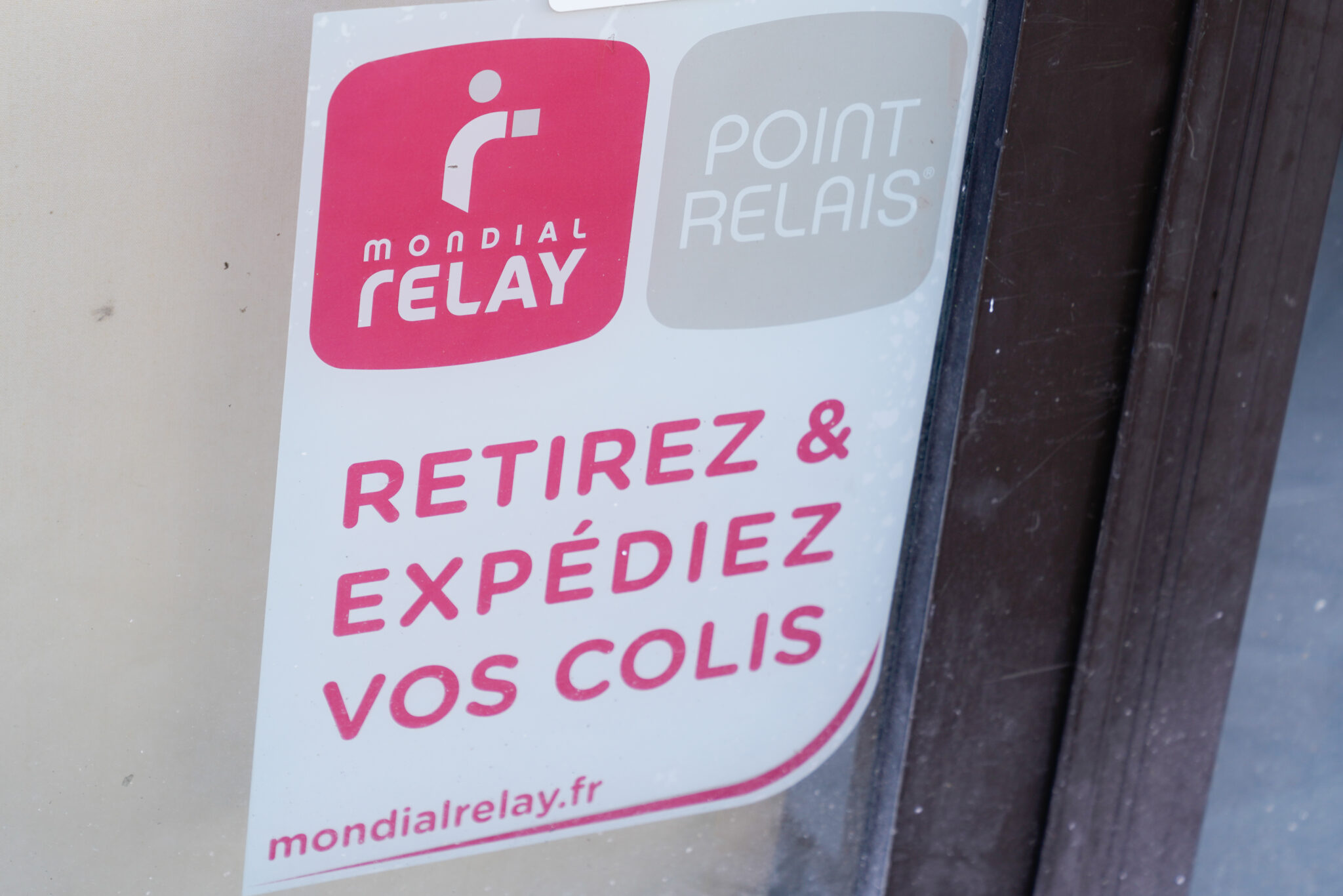 Een pakket verzenden met Mondial Relay: Volledige gids - Flexico